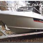 AMF 580 V-Berth - Trade-A-Boat