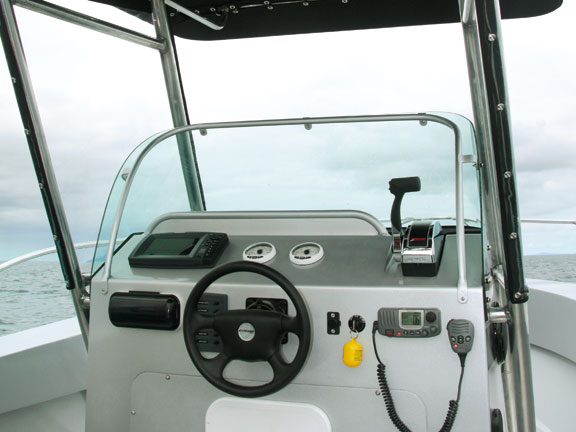 Extreme 610 Centre Console - Trade-A-Boat