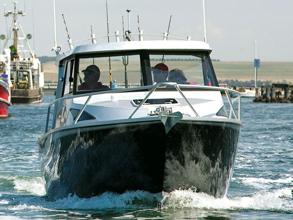 White Pointer 750 Sports Hardtop - Trade-A-Boat