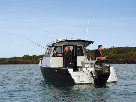 Surtees 7.3 Gamefisher - Trade-A-Boat